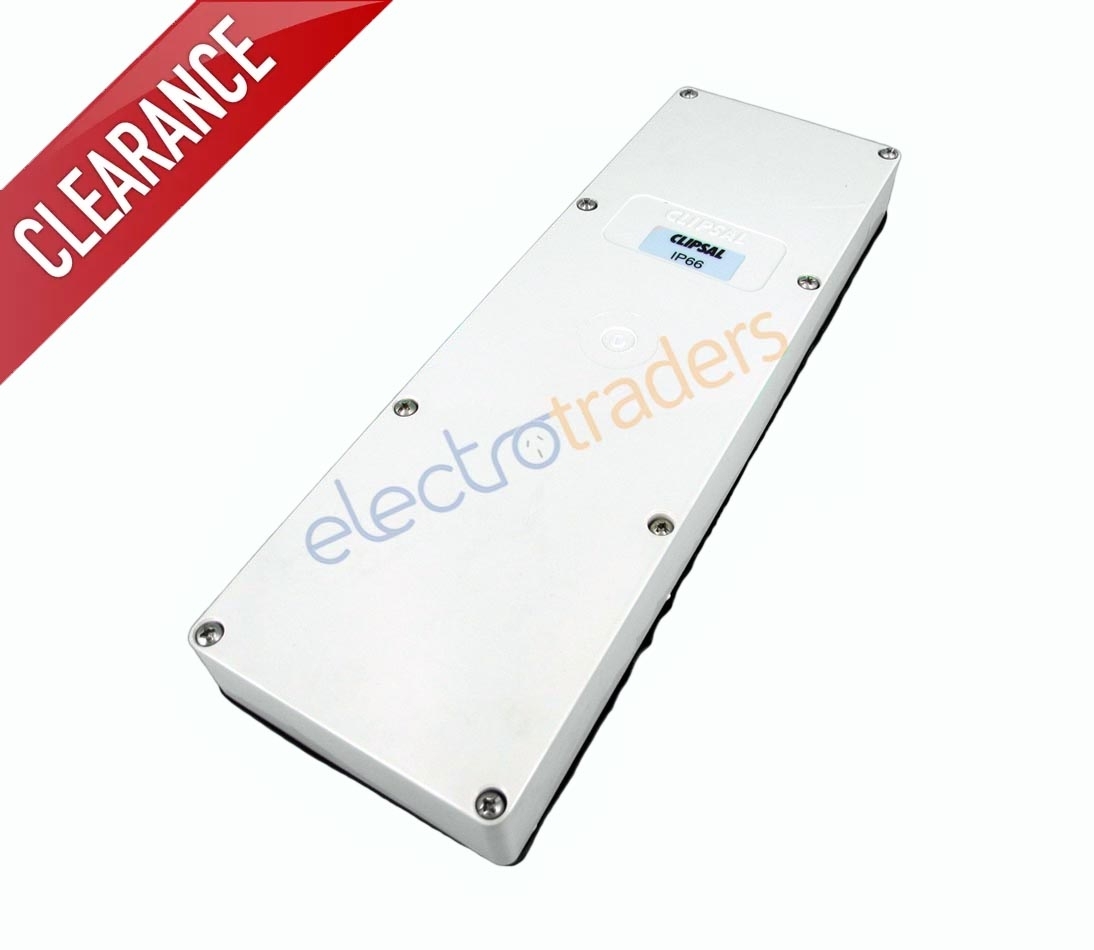 Clipsal 56L3 56 Series 3 Gang IP66 Rated Mounting enclosure lid